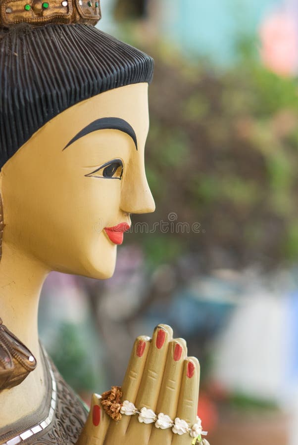 Welcome statue stock image. Image of sculpture, wooden - 7989091