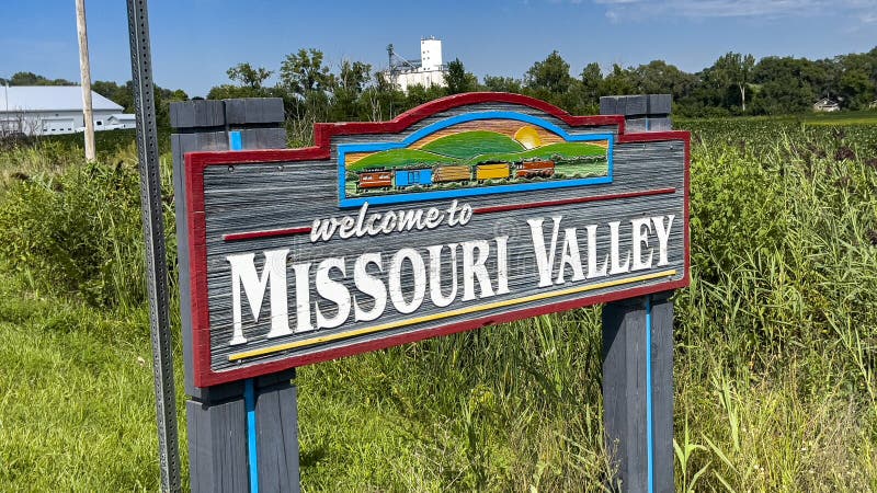 Welcome to Missouri Valley editorial image. Image of transport - 347864250
