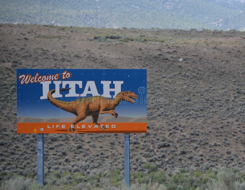 The Welcome To Utah Sign on the State Line of Utah Editorial Stock ...
