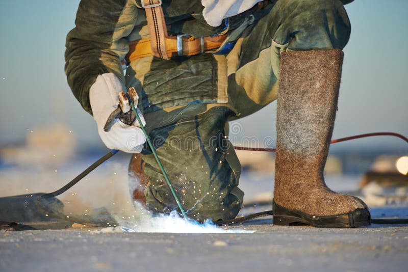 Welder at Construction Site Stock Photo - Image of steel, light: 40288424