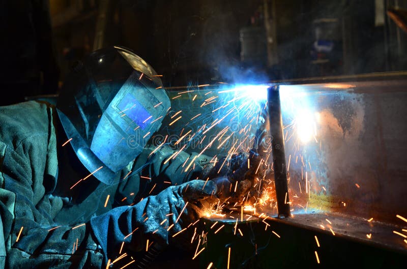 Welders at work stock image. Image of eyewear, effort - 33393461