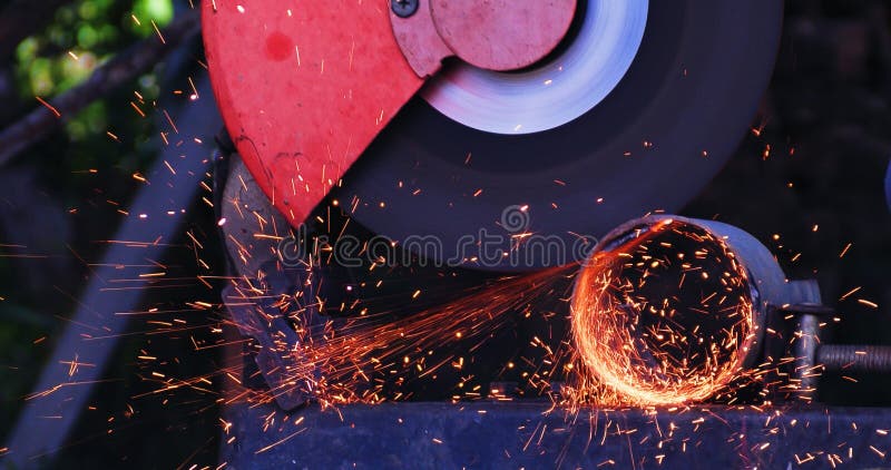 Welding Machinery Iron Metal Sparking Equipment. Hot Flame Welding ...