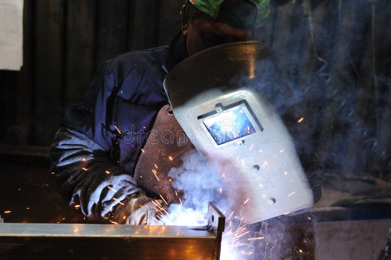 Welding man stock image. Image of worker, determination - 26983409