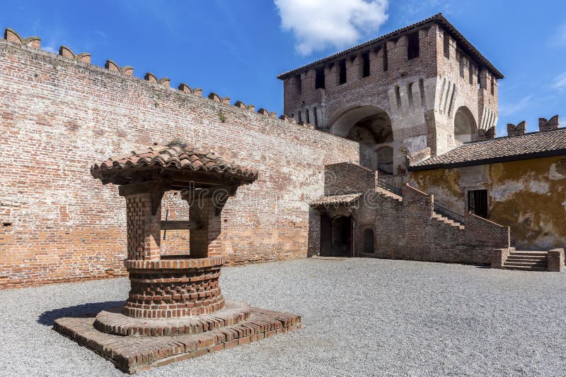 Well in the castle stock image. Image of fort, drawbridge - 41205895