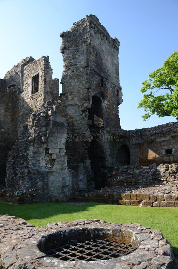 Well at Castle stock photo. Image of masonry, window - 72751082