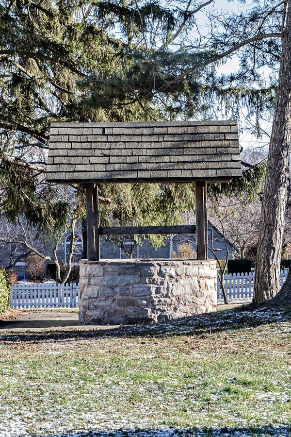 137 Old Fashion Water Well Stock Photos - Free & Royalty-Free Stock ...
