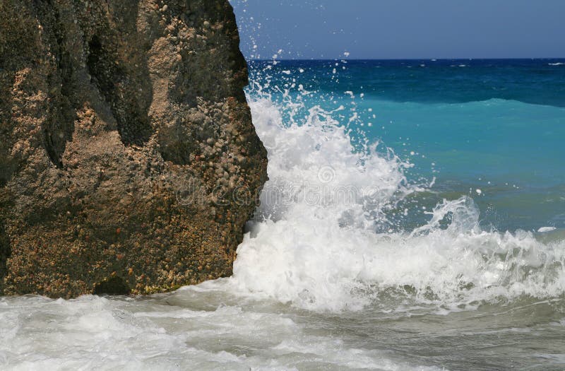 Wellen im Meer stockbild. Bild von insel, kühl, horizontal - 5553419