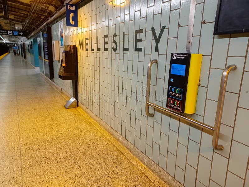 Wellesley Subway Station Interior View Editorial Photo - Image of train ...