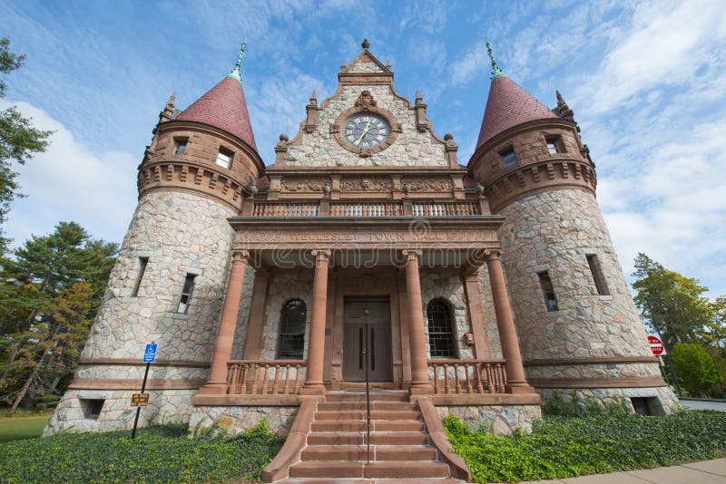 Wellesley Town Hall, Wellesley, Massachusetts, USA Stock Photo - Image ... Wellesley Town Hall, Wellesley, Massachusetts, USA Stock Photo - Image ...