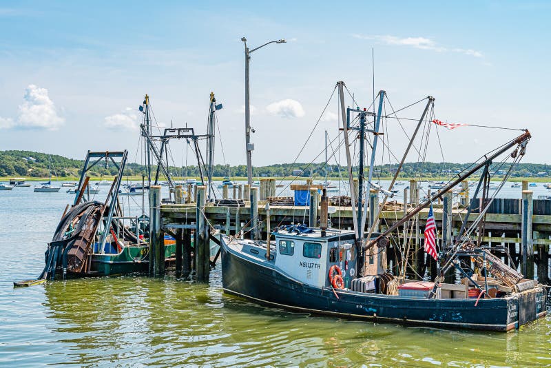 Wellfleet Cape Cod, MA 22 August 2019 Boats and Ships, Wellfleet Harbor ...