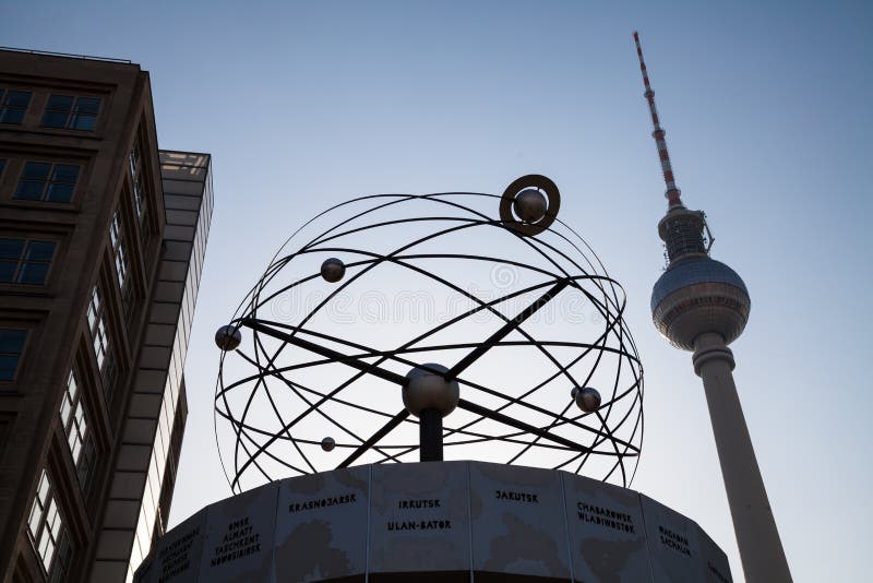 Weltuhr redaktionelles stockfoto. Bild von symbol, geschichte - 39969598