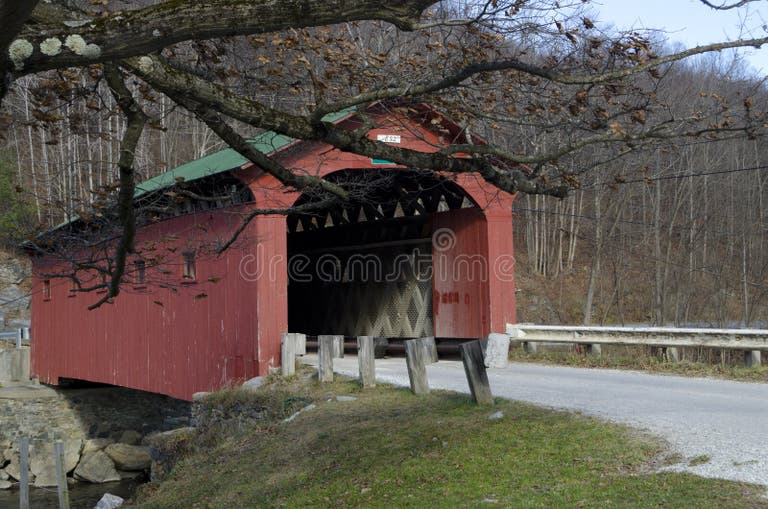West Arlington Covered Bridge Stock Photo - Image of bridge, travel ...