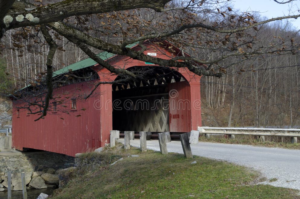 West Arlington Covered Bridge Stock Photo - Image of bridge, travel ...