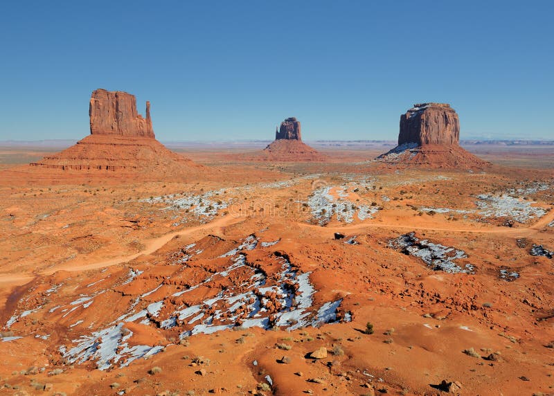 West, East & Merrick Buttes Stock Photo - Image of tourist, inspiring ...
