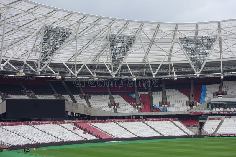 West Ham stadium in London editorial stock image. Image of west - 81971304