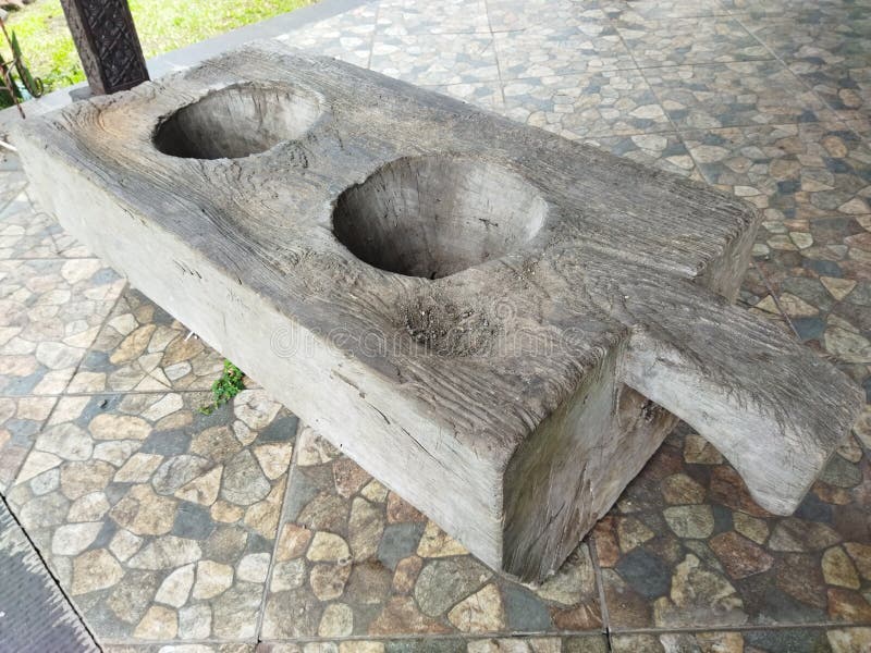 Traditional Wooden Rice Pounder Stock Photos - Free & Royalty-Free ...