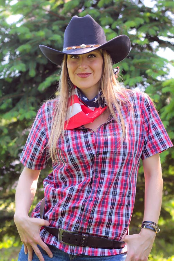 Western girl stock image. Image of beauty, july, cowgirl - 32520671