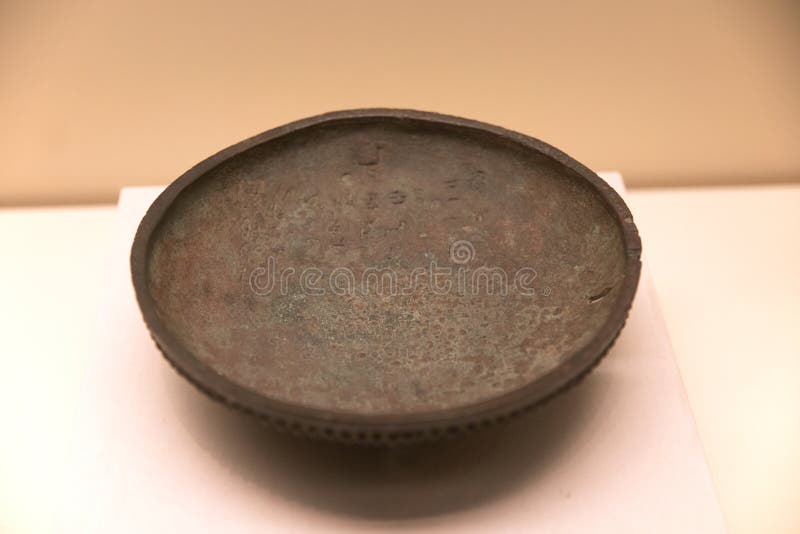 Western Zhou Bronze Gui Cover Editorial Stock Image - Image of relics ...