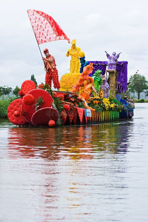 Westland Floating Flower Parade 2009 Editorial Photography - Image of ...