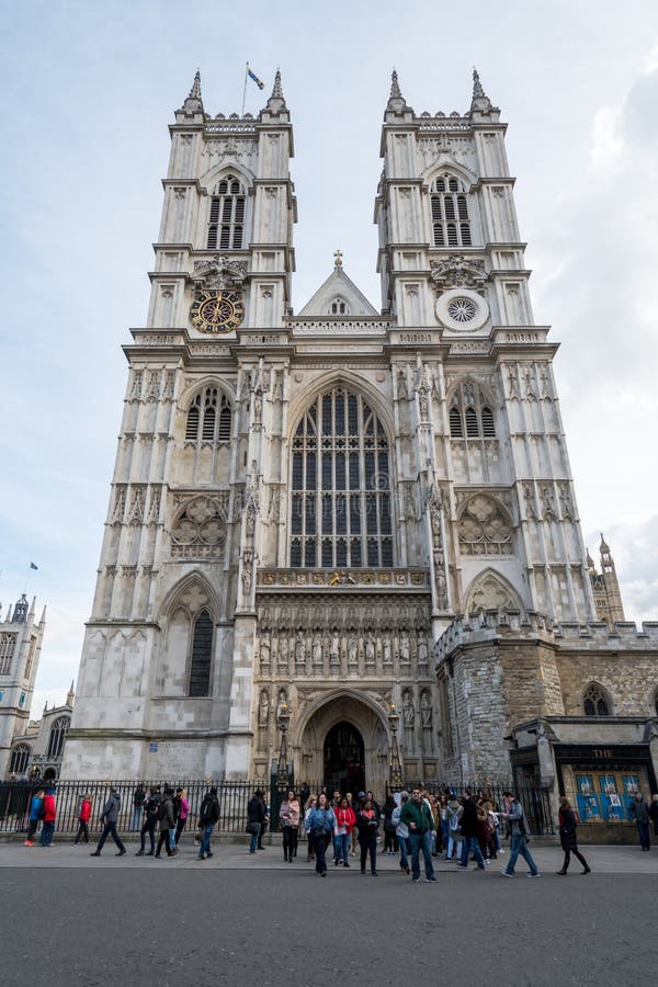 Westminster Abbey from To Front in London Editorial Photo - Image of ...