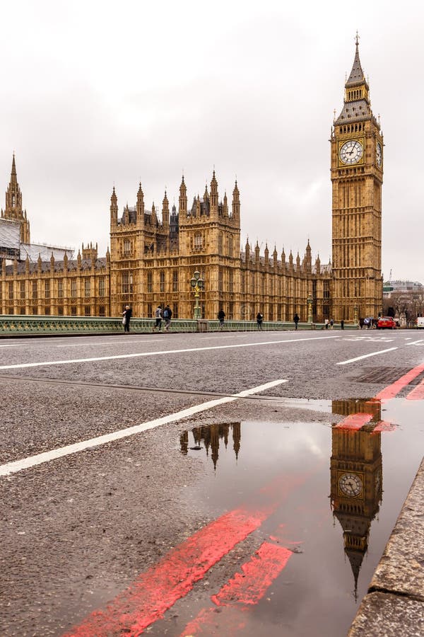 Westminster Bridge and Big Ben in Winter Stock Photo - Image of capital ...