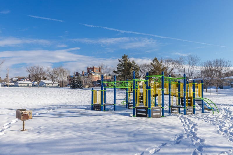 Westmount Park in Saskatoon, Canada Editorial Image - Image of snowy ...