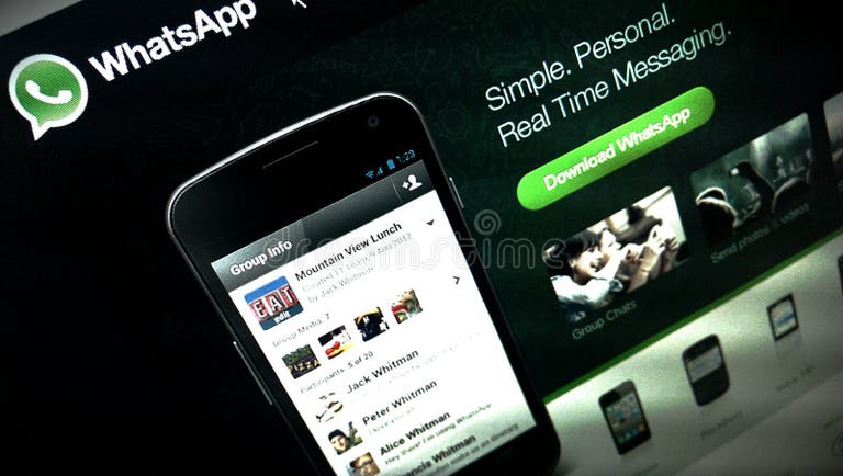 WhatsApp application editorial photo. Image of device - 38056631