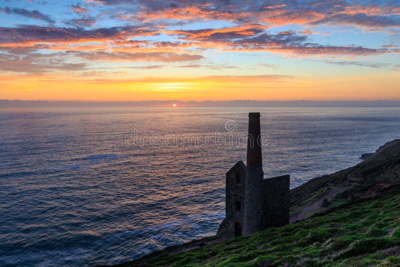 Wheal Coates Tin Mine, Cornwall Stock Photo - Image of coast, cornwall ...