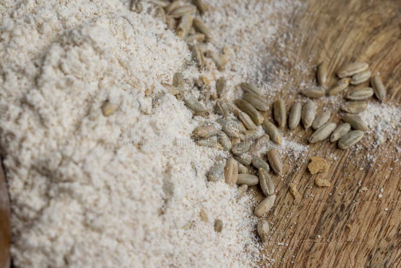 Wheat Flour with Bran for Cooking Bread Stock Image - Image of brown ...