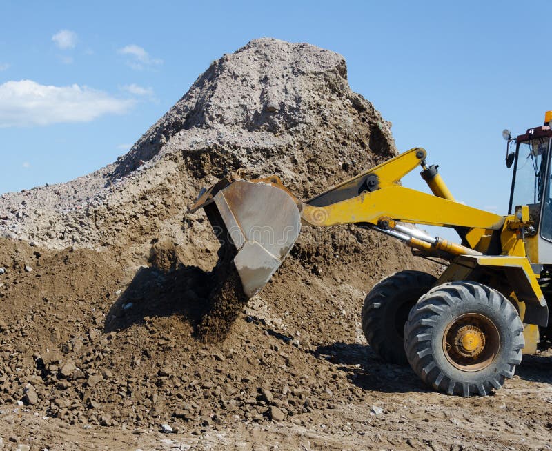 Wheel Excavator Digging Gravel Pile Stock Image - Image of load ...
