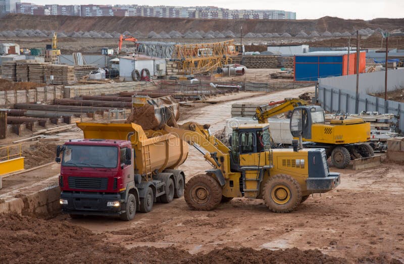 207 Front End Loader Loading Dump Truck Stock Photos - Free & Royalty ...