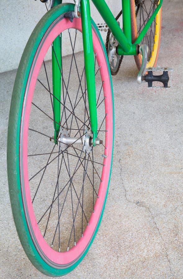 Wheel of Green Fixed Gear Bicycle Stock Photo - Image of cycle, light ...