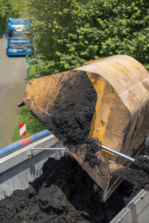Wheel loader bucket stock image. Image of earthmover - 42351229