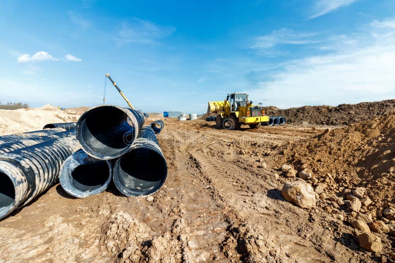 Wheel Machine for Loading Performs Work on Laying Large Diameter Pipes ...