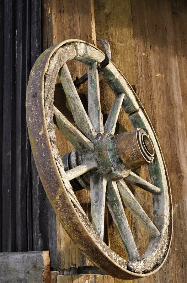 The wheel of an old car stock image. Image of farm, wheel - 86406807