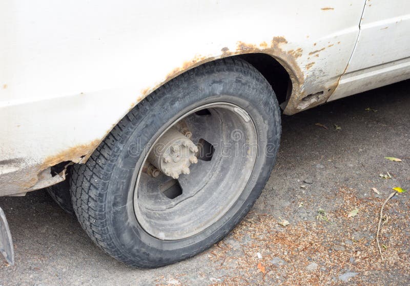 Wheel of an old rusty car stock image. Image of damage - 238616921