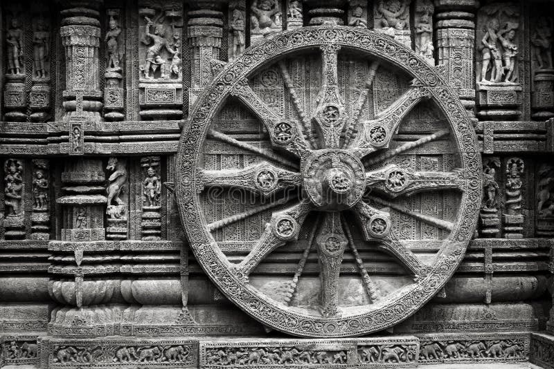 Wheel of Samsara. Konark Sun Temple Stock Photo - Image of circle ...