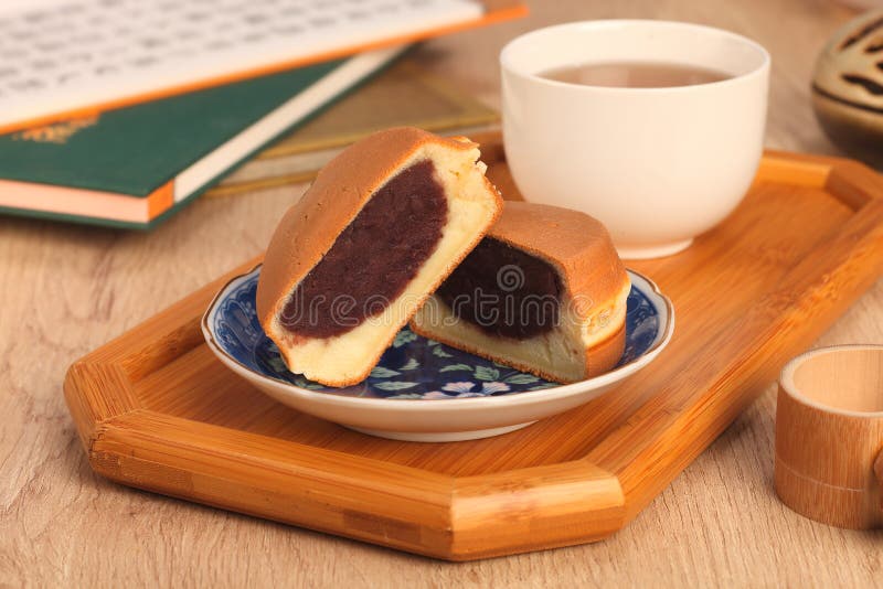 Wheel-shaped cake stock image. Image of flavor, bake - 97569649