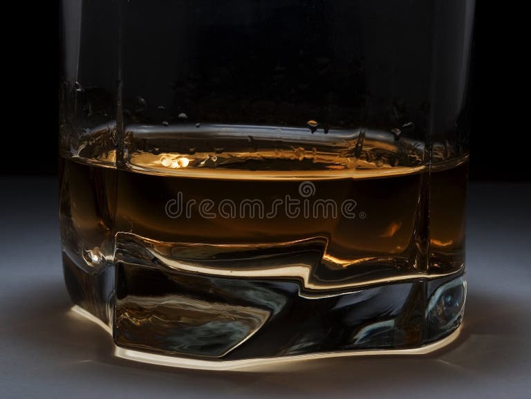 Whisky imagen de archivo. Imagen de aperitivo, materia - 1239405