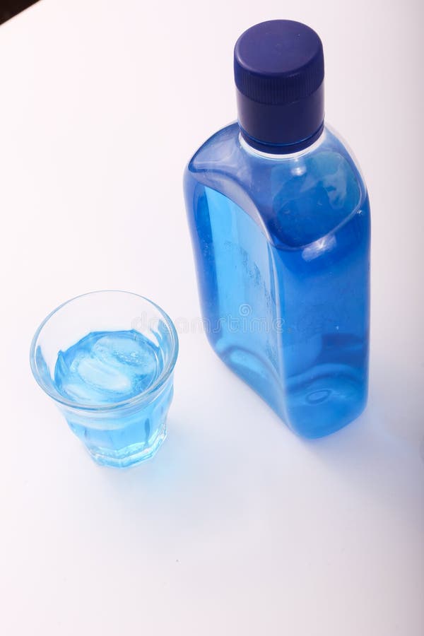 Whisky azul imagen de archivo. Imagen de aperitivo, dulce - 110963725