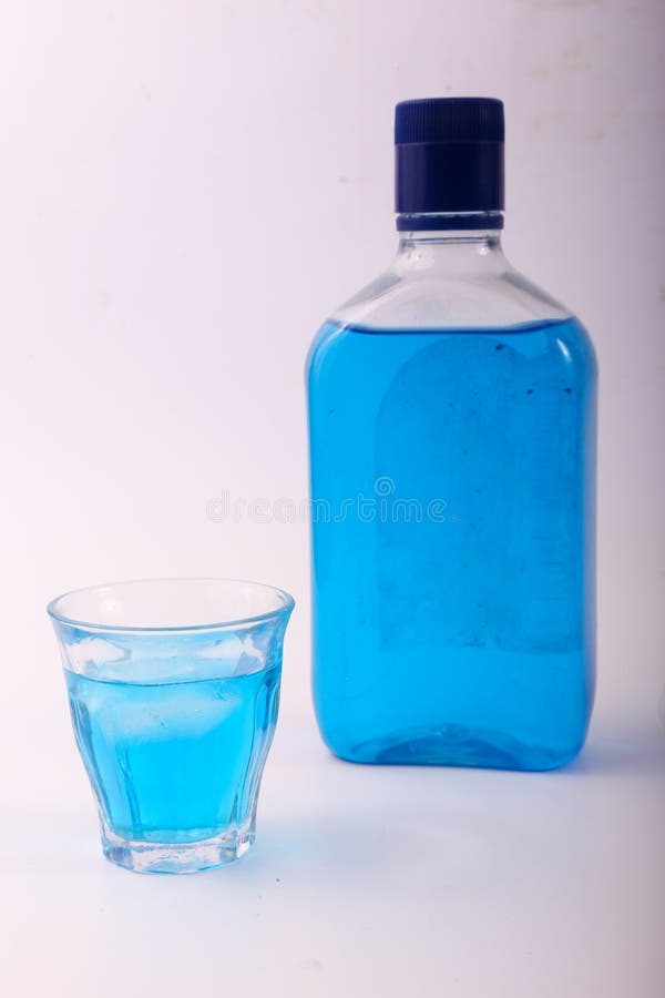 Whisky azul imagen de archivo. Imagen de aperitivo, dulce - 110963725