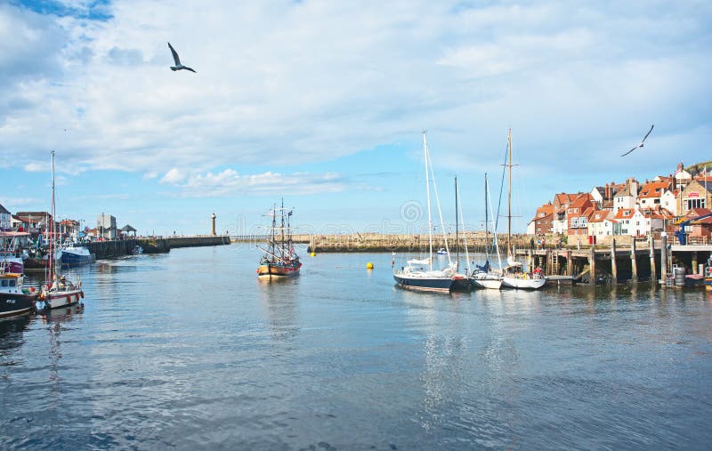 Whitby Harbor, East Yorkshire Editorial Photo - Image of harbor, pirate ...