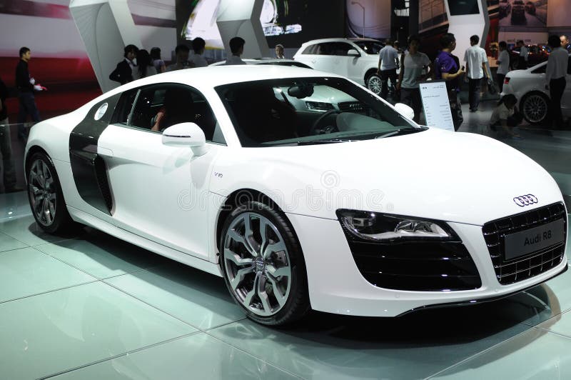 Front of White Mclaren Roadster Editorial Photography - Image of ...