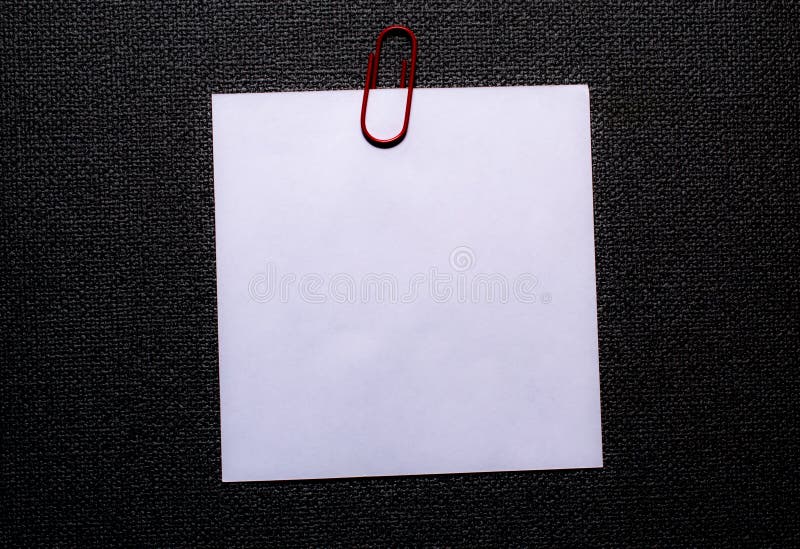 White Blank Note Pinned To a Notice Board with a Paper Clip Stock Photo ...