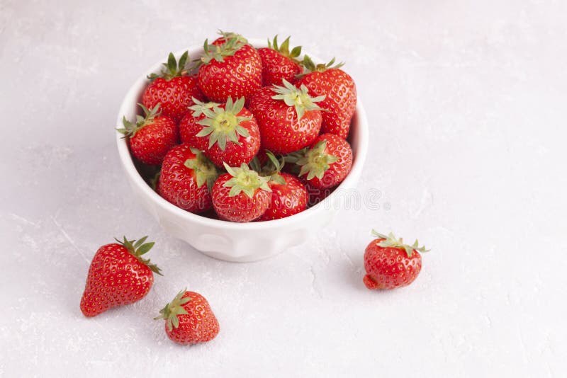 White Bowl of Fresh Red Strawberries Closeup Stock Image - Image of ...
