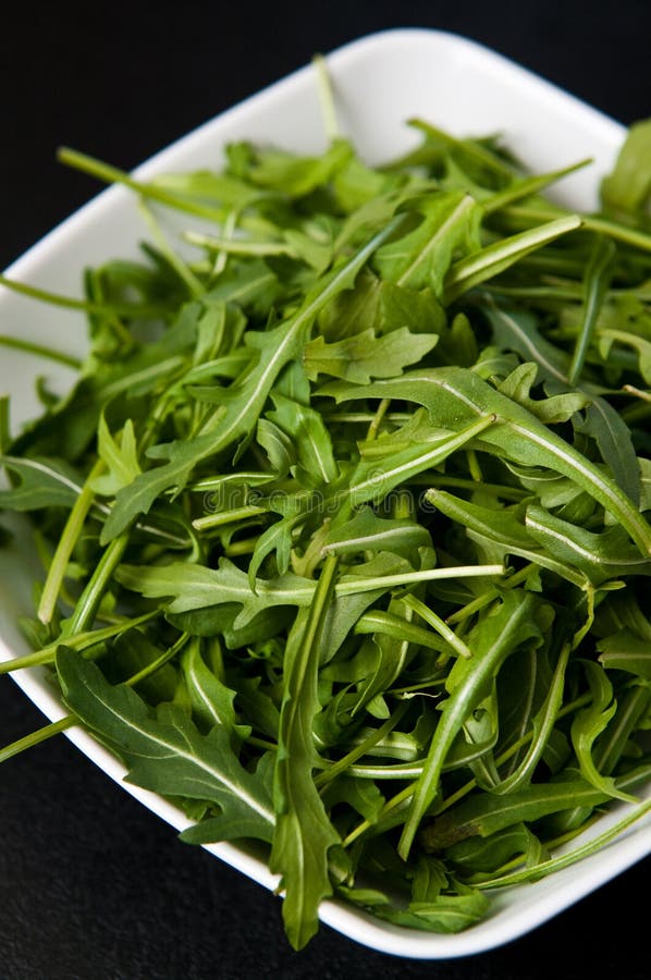 White Bowl of Fresh Rocket Salad Stock Image - Image of rukola, plant ...