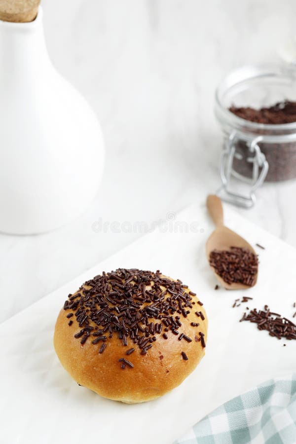 White Bread Bun with Chocolate Sprinkle or Meses Stock Photo - Image of dessert, confectionary ...