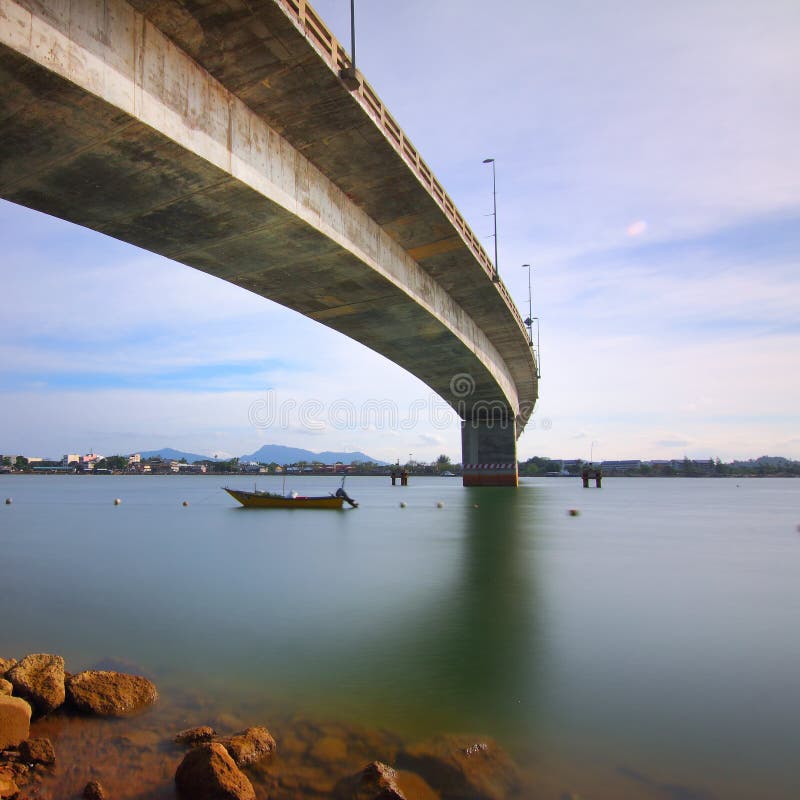 White Bridge Picture. Image: 83061017