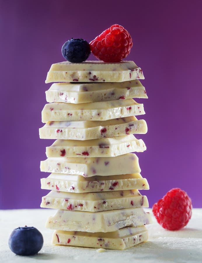 White Chocolate with Berries Stock Image - Image of ripe, healthy: 88661421
