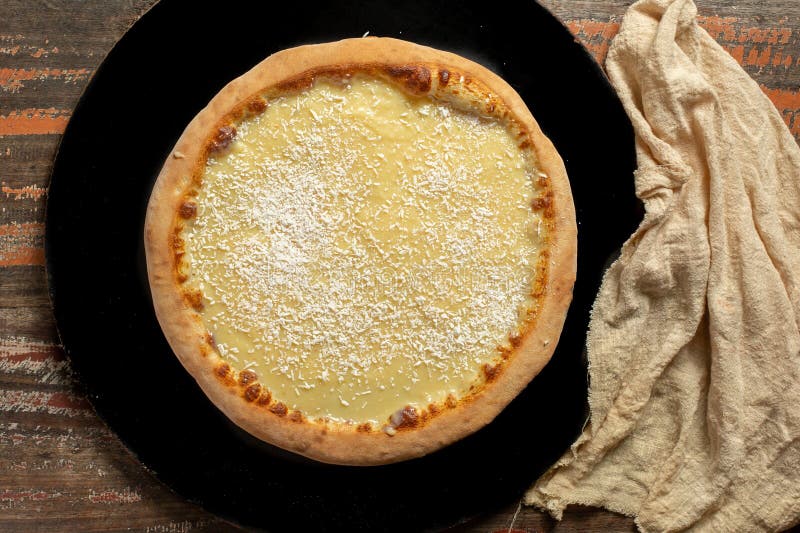 White Chocolate Pizza with Coconut Stock Image - Image of fruit, table ...